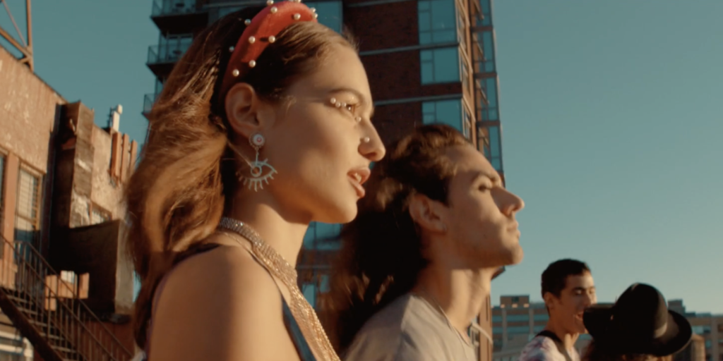 WOM · LET US ALL UNITED - Virgen Films